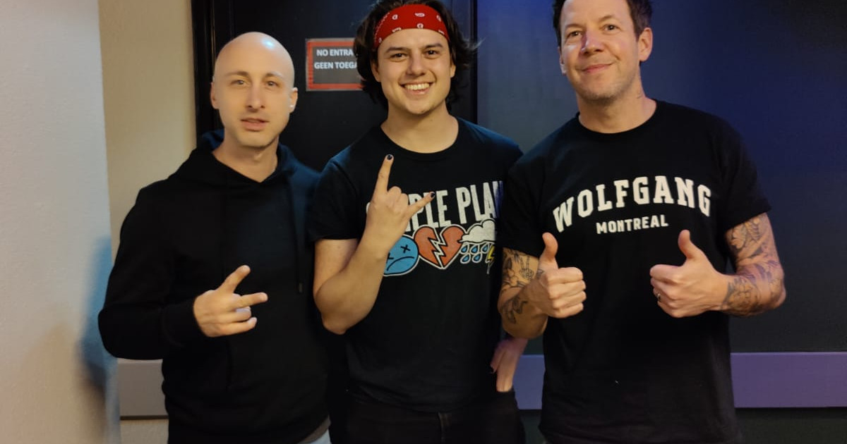 Superfan Dennis sprak backstage met Simple Plan! | Nieuws | KINK
